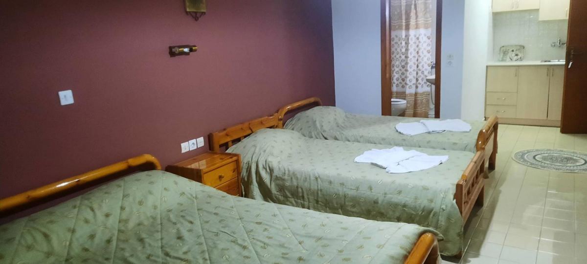 Quadruple Studio - Angelo Hotel